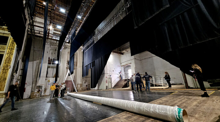 Al Teatro Nuovo Menotti dopo 25 anni, torna il sipario storico